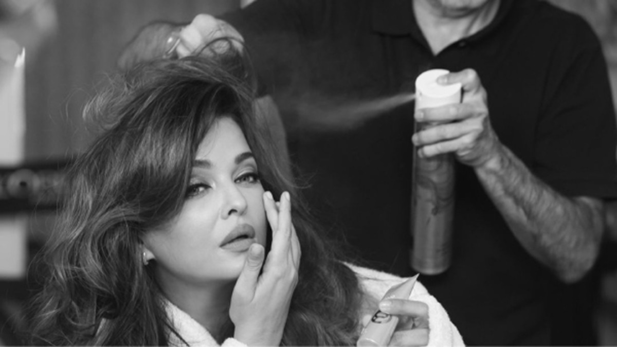 Aishwarya Rai Looks Like ‘Goddess’ In Rob In The BTS Pictures From ...