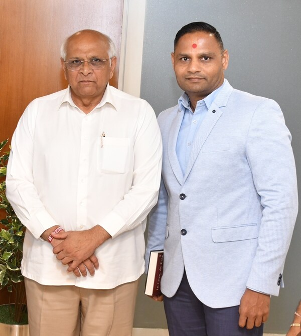Two Zero One Four Release: Producer Sandip Patel Meets With Gujarat CM ...