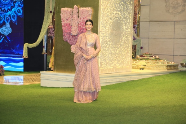 Anant Ambani-Radhika Merchant Mehendi: From MS Dhoni To Ranveer Singh ...