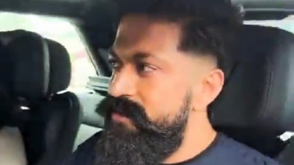 Yash Strikes New Look At Airport; Leaves Fans Wondering If It's For ...