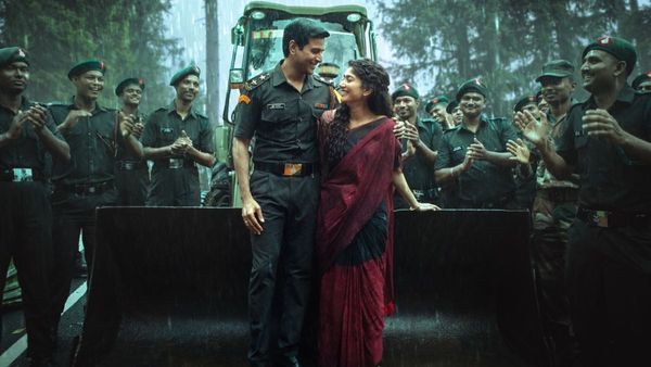 Amaran: Sivakarthikeyan-Sai Pallavi's Performance To Action Sequences ...