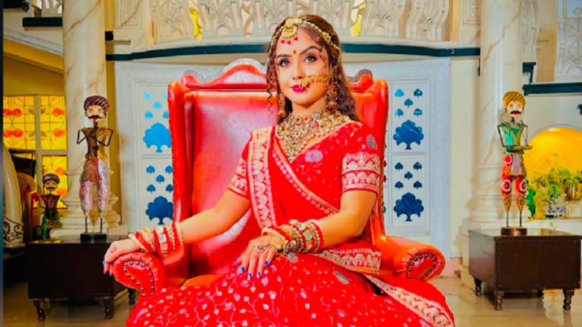 Badi Haveli Ki Chhoti Thakurain: Ishita Ganguly Talks About Her Fierce ...