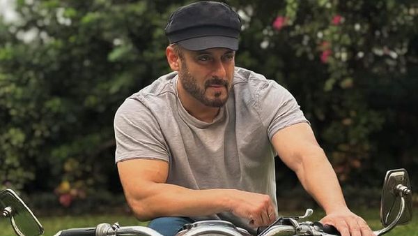 Salman Khan's Ravindra Kaushik Biopic Shelved; Director Raj Kumar Gupta Reveals The REAL REASON ...