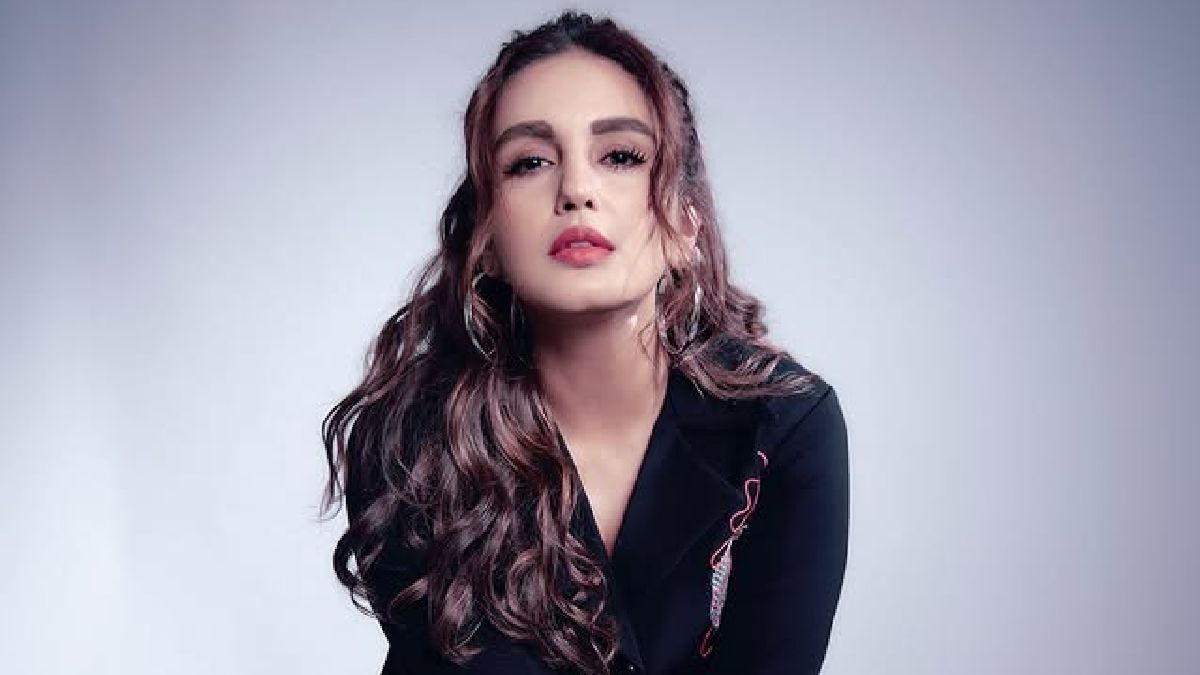 Maharani Star Huma Qureshi Opens Up On Wage Disparity; Claims She Isn't Paid Equally As Her Male ...