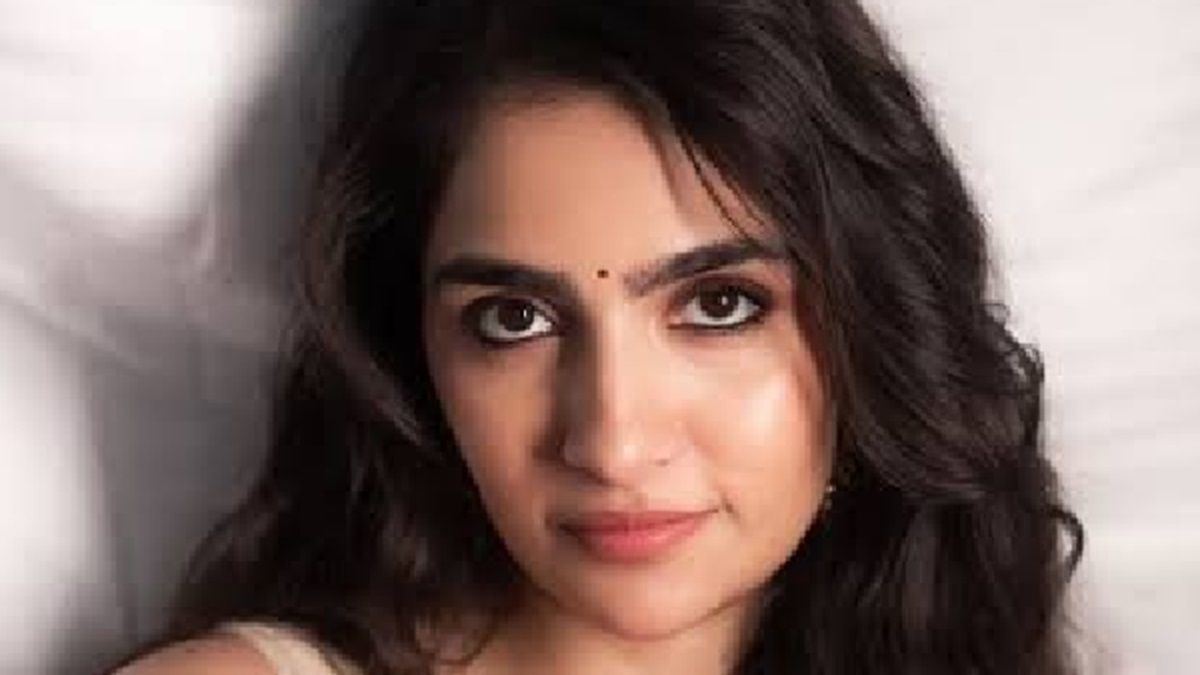 Rukmini Vasanth Remembers Her Father, Col Vasanth Venugopal, on His ...