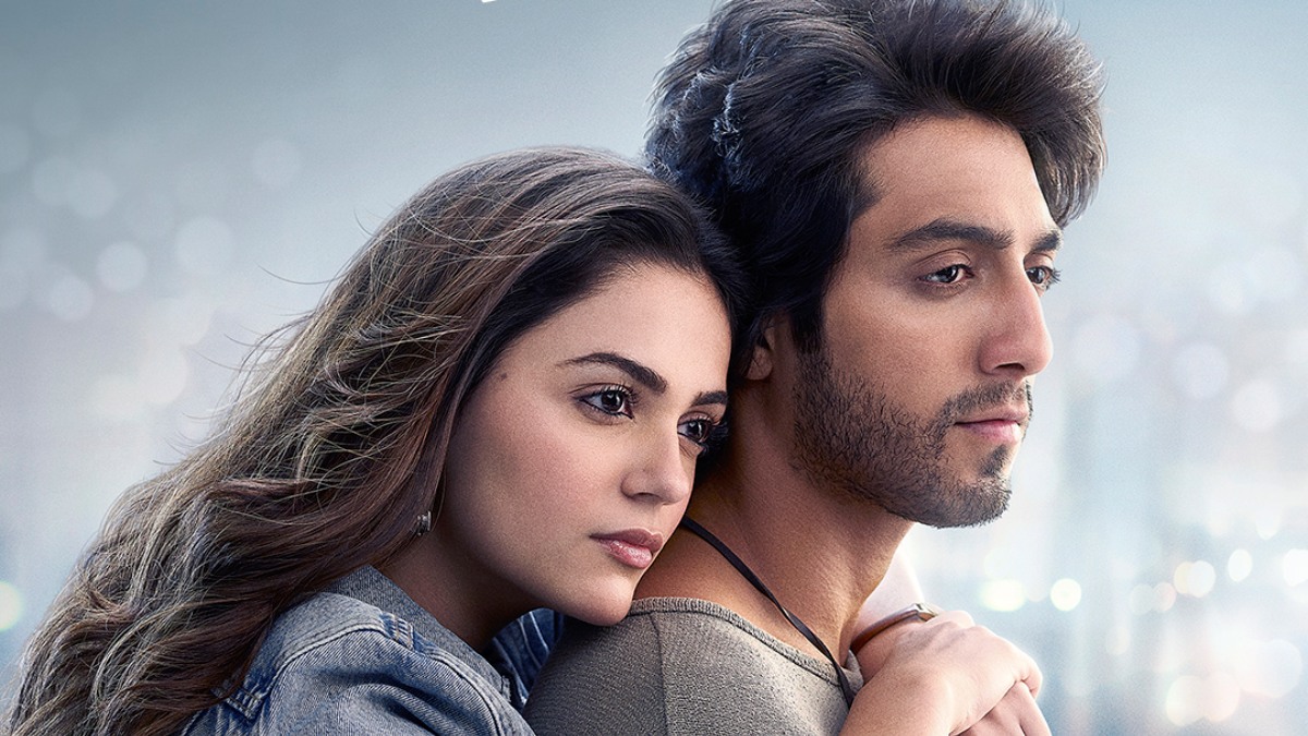 Saiyaara Movie Review And Rating: Ahaan Panday-Aneet Padda Smashing ...