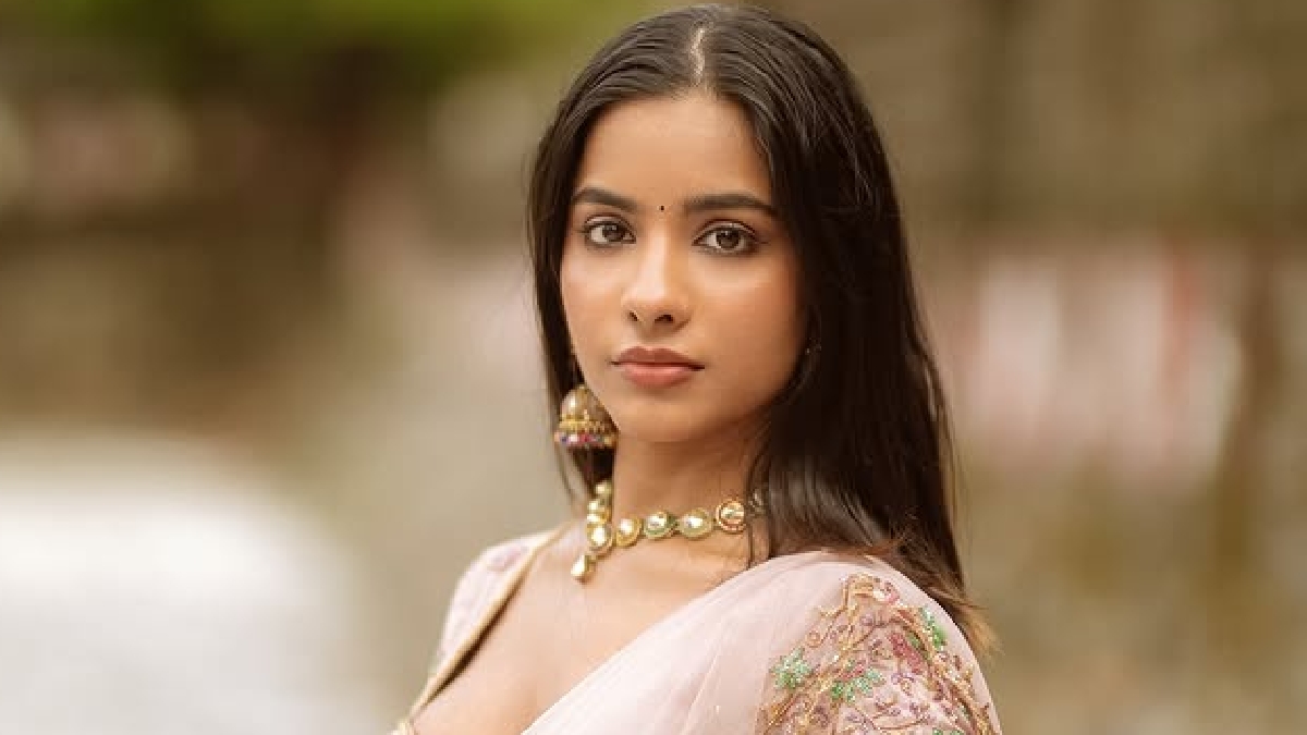 Bigg Boss Tamil 9 (Bigg Boss 9 Tamil) Premiere: Who Is Aurora Sinclair aka Baloon Akka? Know All ...