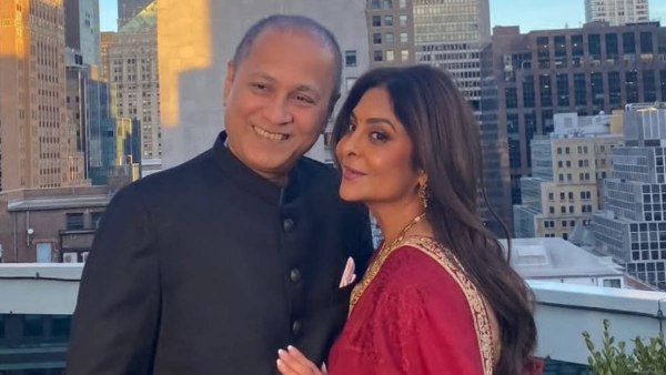 Shefali Shah-Vipul Amrutlal Shah 25th Wedding Anniversary | Shefali Shah Touching 25th ...