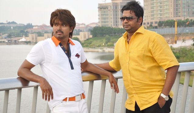 Kaavalan Movie Poster & Photos | Kaavalan Movie Location Pics ...