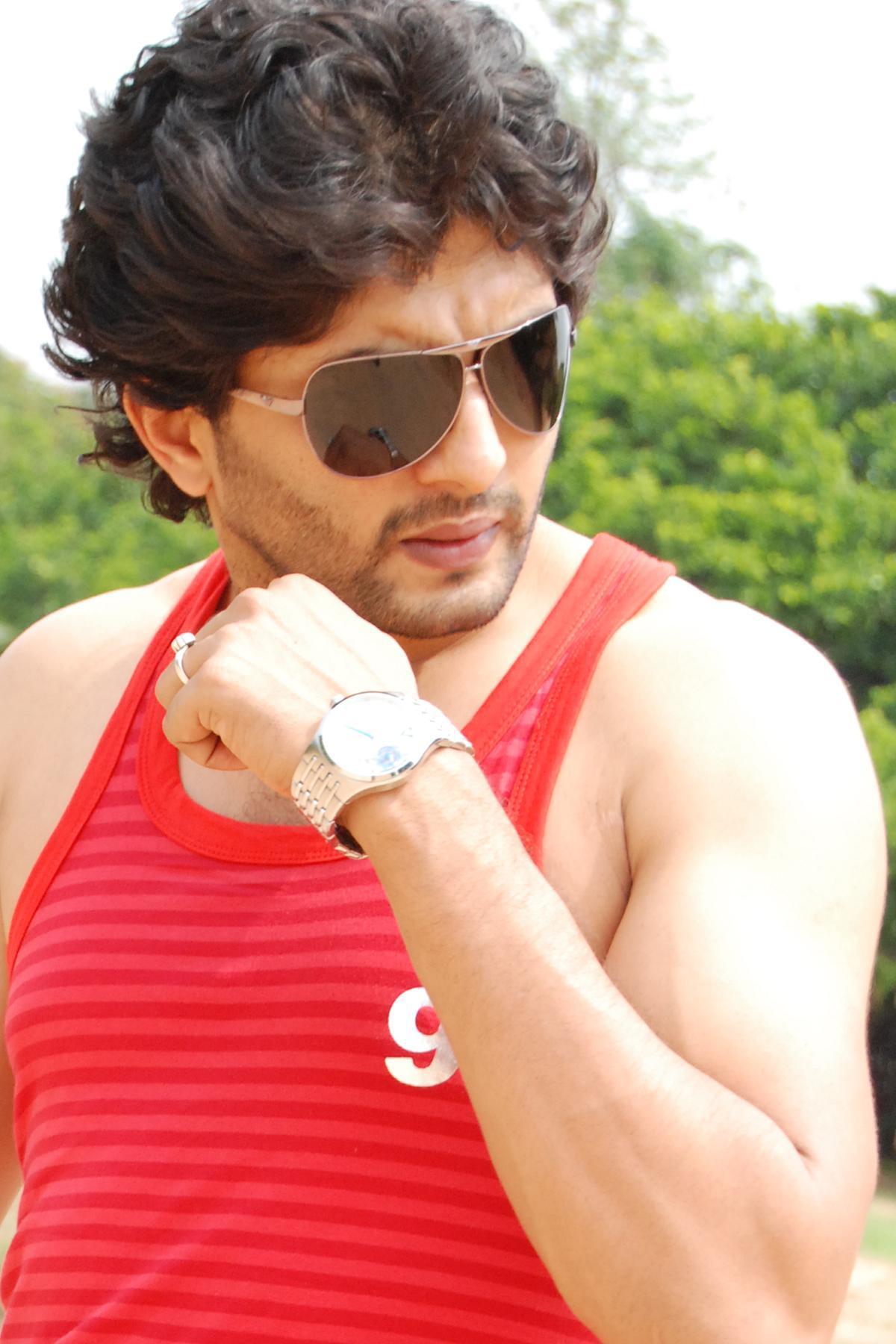 Jeevan - Photos, Videos, Birthday, Latest News, Height In Feet - FilmiBeat