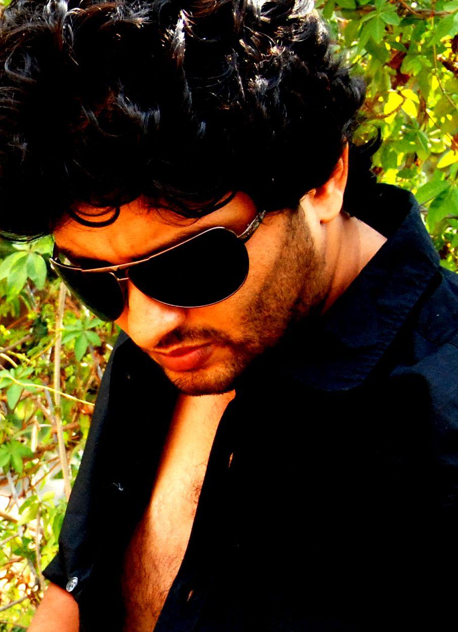 Jeevan - Photos, Videos, Birthday, Latest News, Height In Feet - FilmiBeat