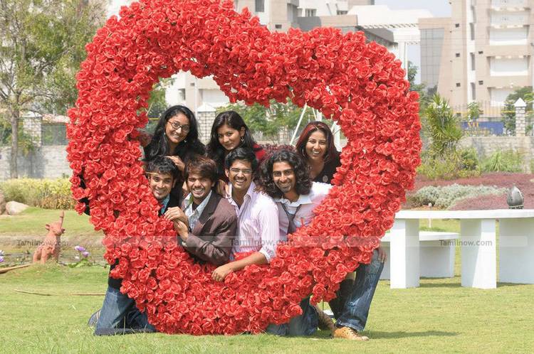 Inidhu Inidhu Movie Poster & Photos | Inidhu Inidhu Movie Location Pics ...