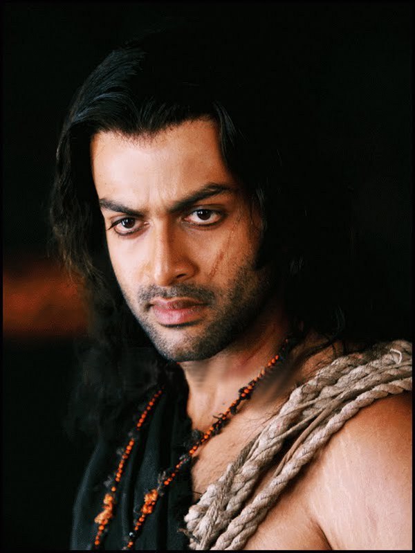 Urumi Movie Poster & Photos | Urumi Movie Location Pics | Urumi ...