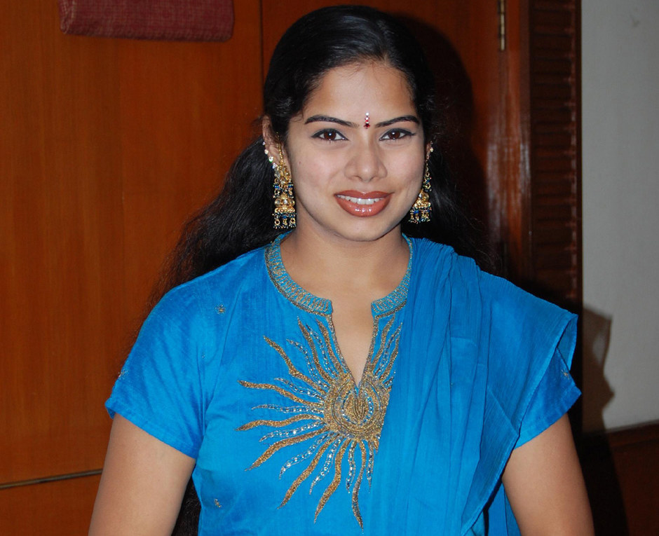 Deepa Venkat - Photos, Videos, Birthday, Latest News, Height In Feet ...