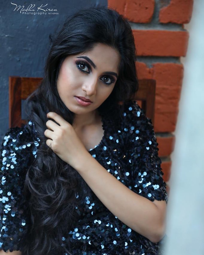 Kushee Ravi - Photos, Videos, Birthday, Latest News, Height In Feet ...