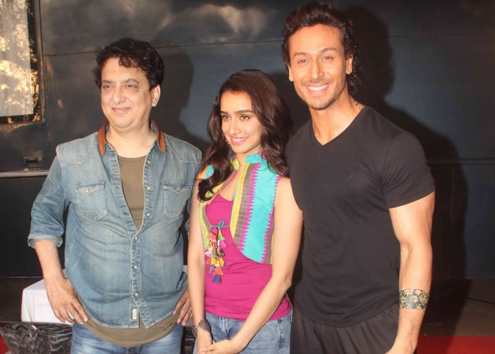 Baaghi Movie Poster & Photos | Baaghi Movie Location Pics | Baaghi ...