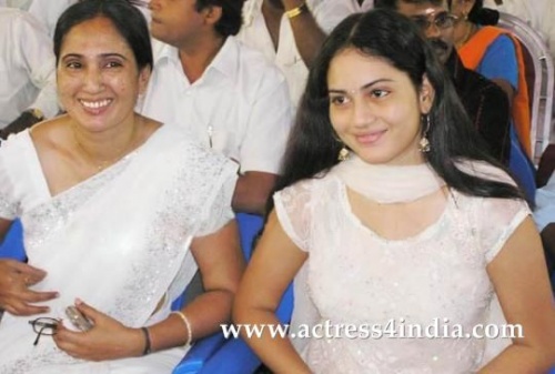 Deepu - Photos, Videos, Birthday, Latest News, Height In Feet - FilmiBeat