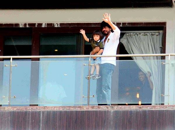 Dilwale Movie Poster & Photos | Dilwale Movie Location Pics | Dilwale ...