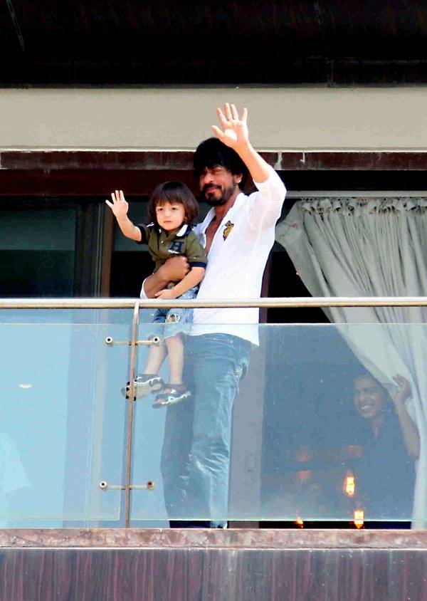Dilwale Movie Poster & Photos | Dilwale Movie Location Pics | Dilwale ...