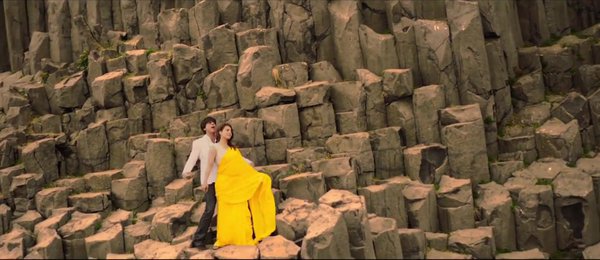 Dilwale Movie Poster & Photos | Dilwale Movie Location Pics | Dilwale ...