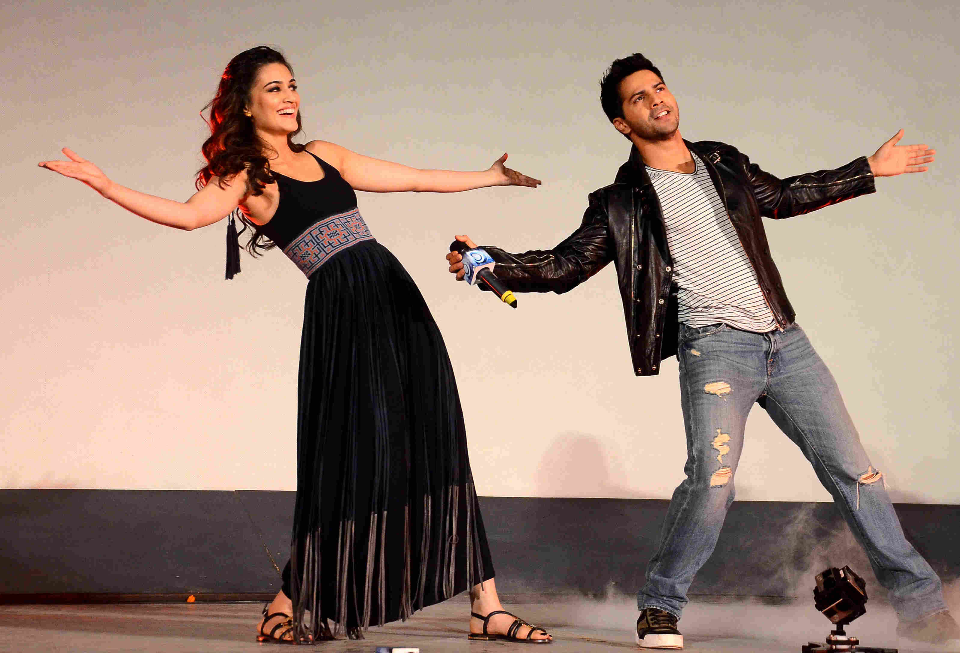 Dilwale Fan Photos | Dilwale Photos, Images, Pictures # 35774 - FilmiBeat