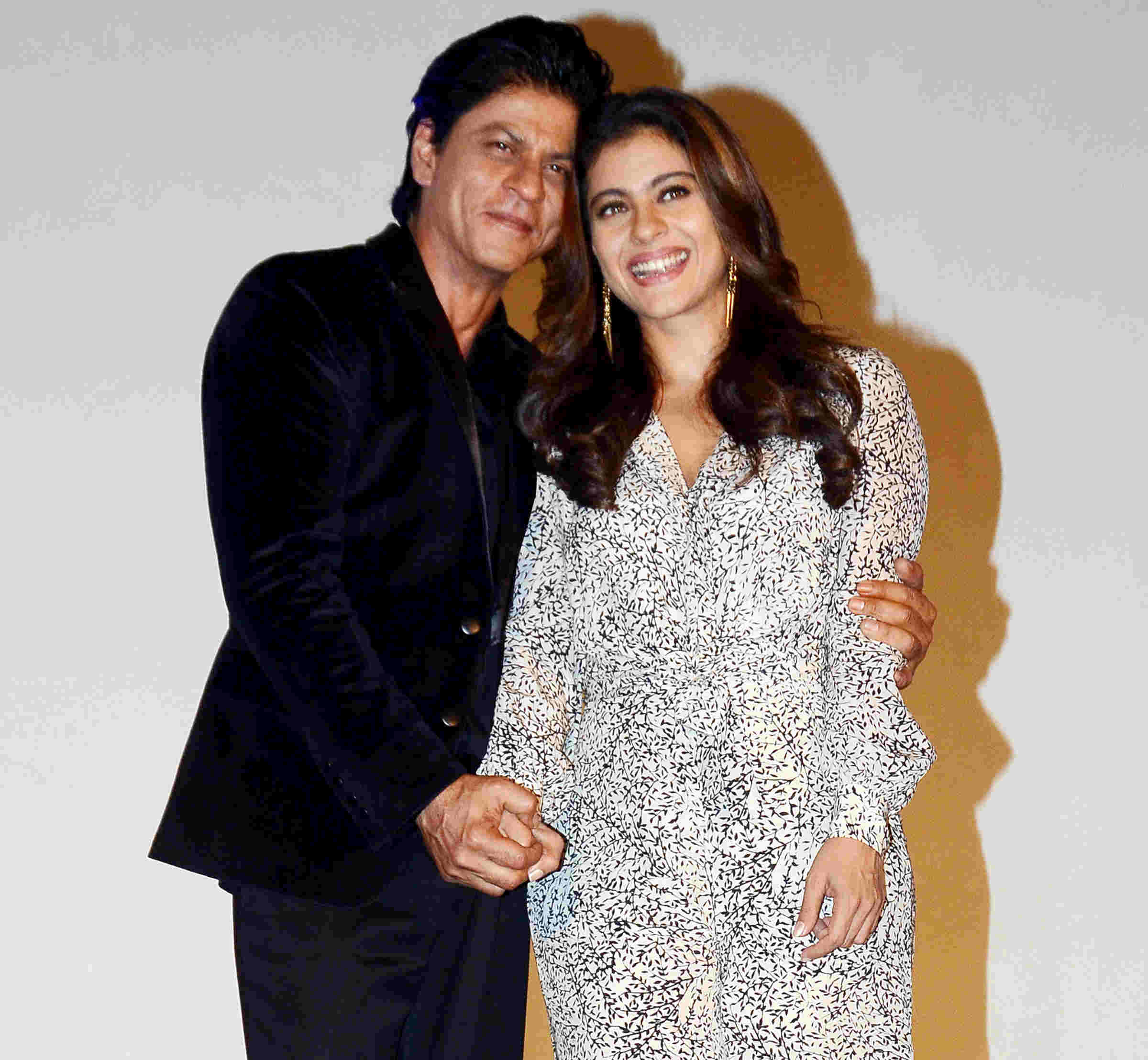 Dilwale Fan Photos | Dilwale Photos, Images, Pictures # 35780 - FilmiBeat