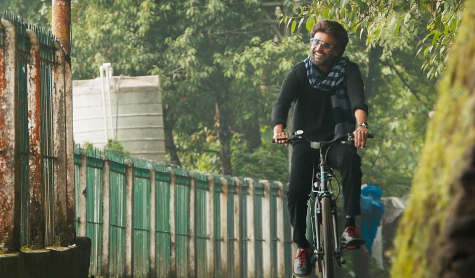 Petta Movie Poster & Photos | Petta Movie Location Pics | Petta Tamil ...