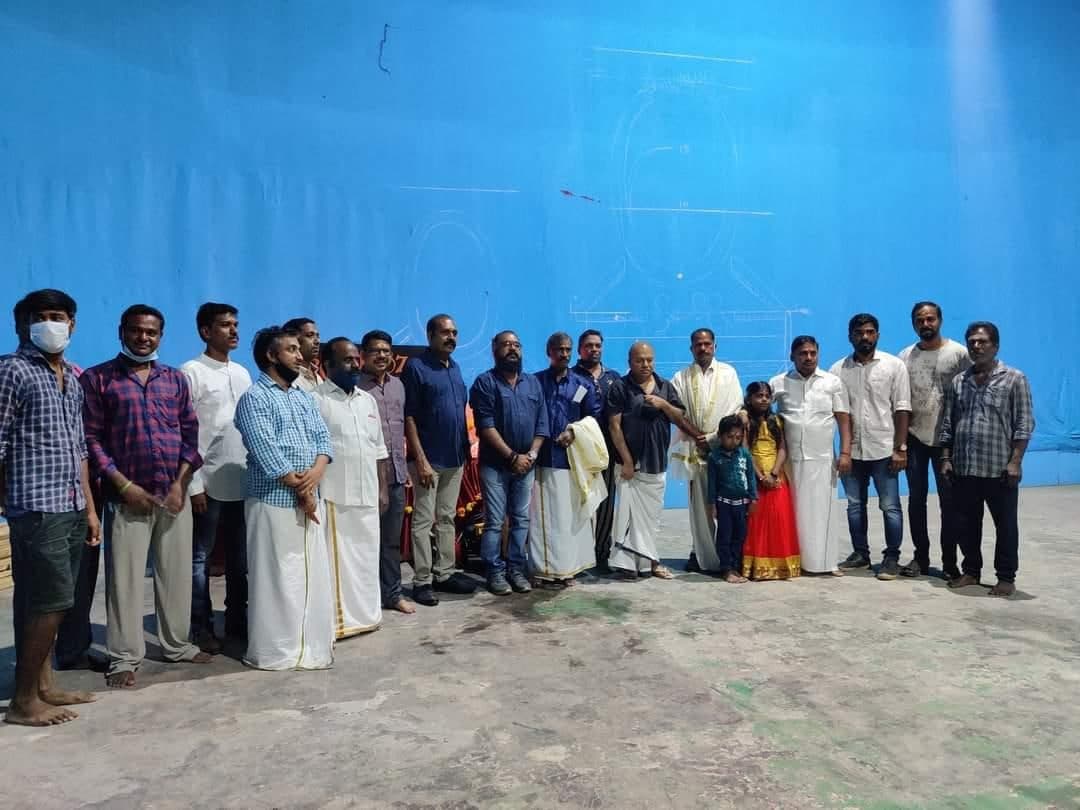 Barroz 3D–Guardian of Treasure Movie Poster & Photos | Barroz 3D ...