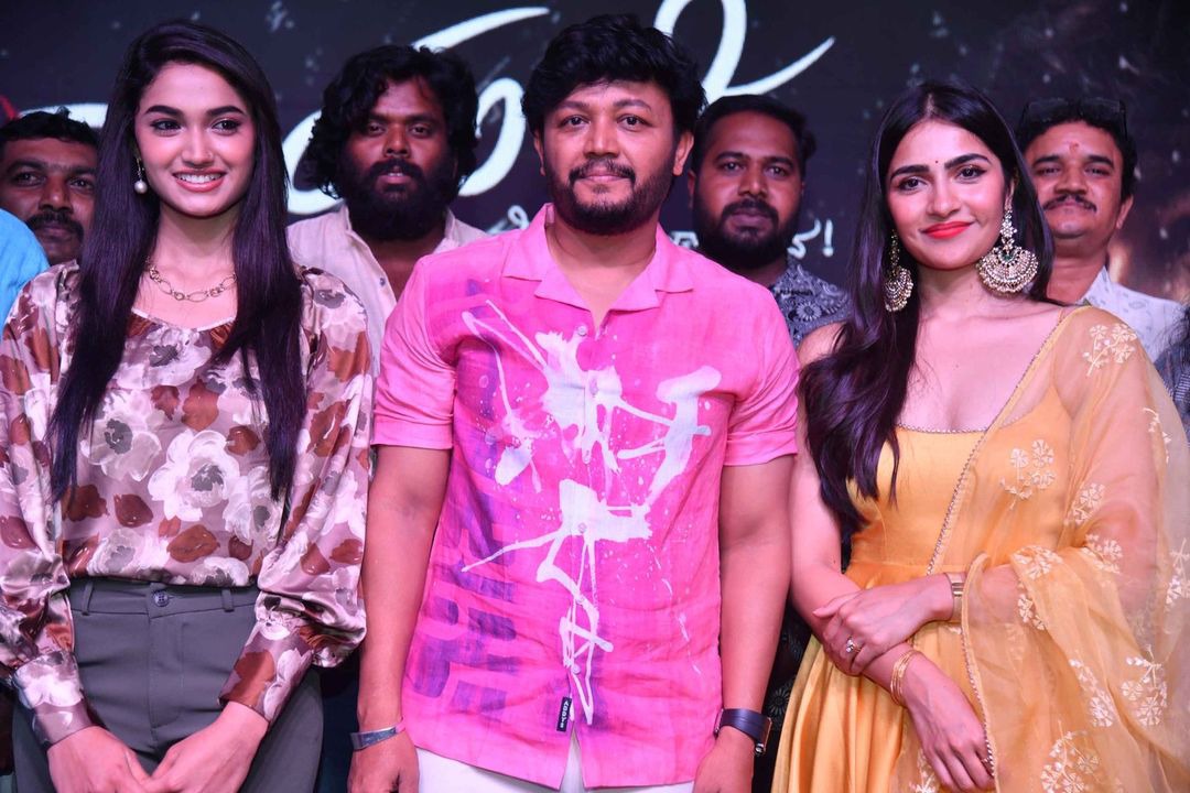 Baana Dariyalli Fan Photos | Baana Dariyalli Photos, Images, Pictures ...