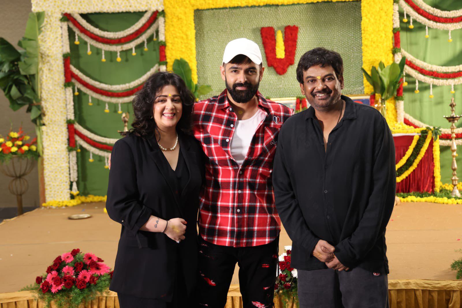 Double iSmart Movie Poster & Photos | Double iSmart Movie Location Pics ...