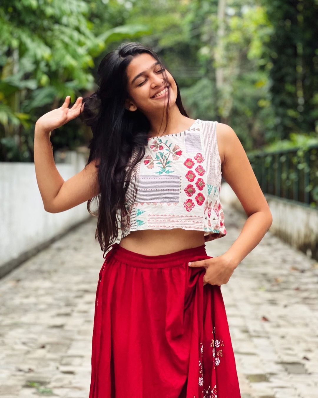 Ananthika Sanilkumar - Photos, Videos, Birthday, Latest News, Height In ...