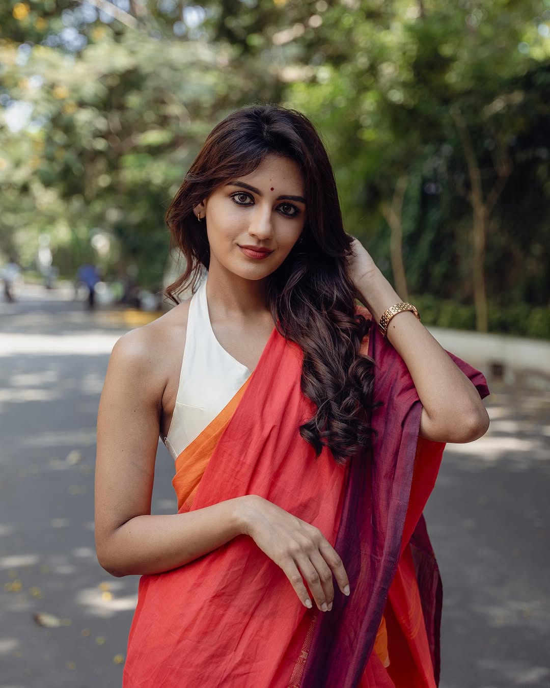 Nivaashiyni Krishnan (Nivashini) - Photos, Videos, Birthday, Latest ...