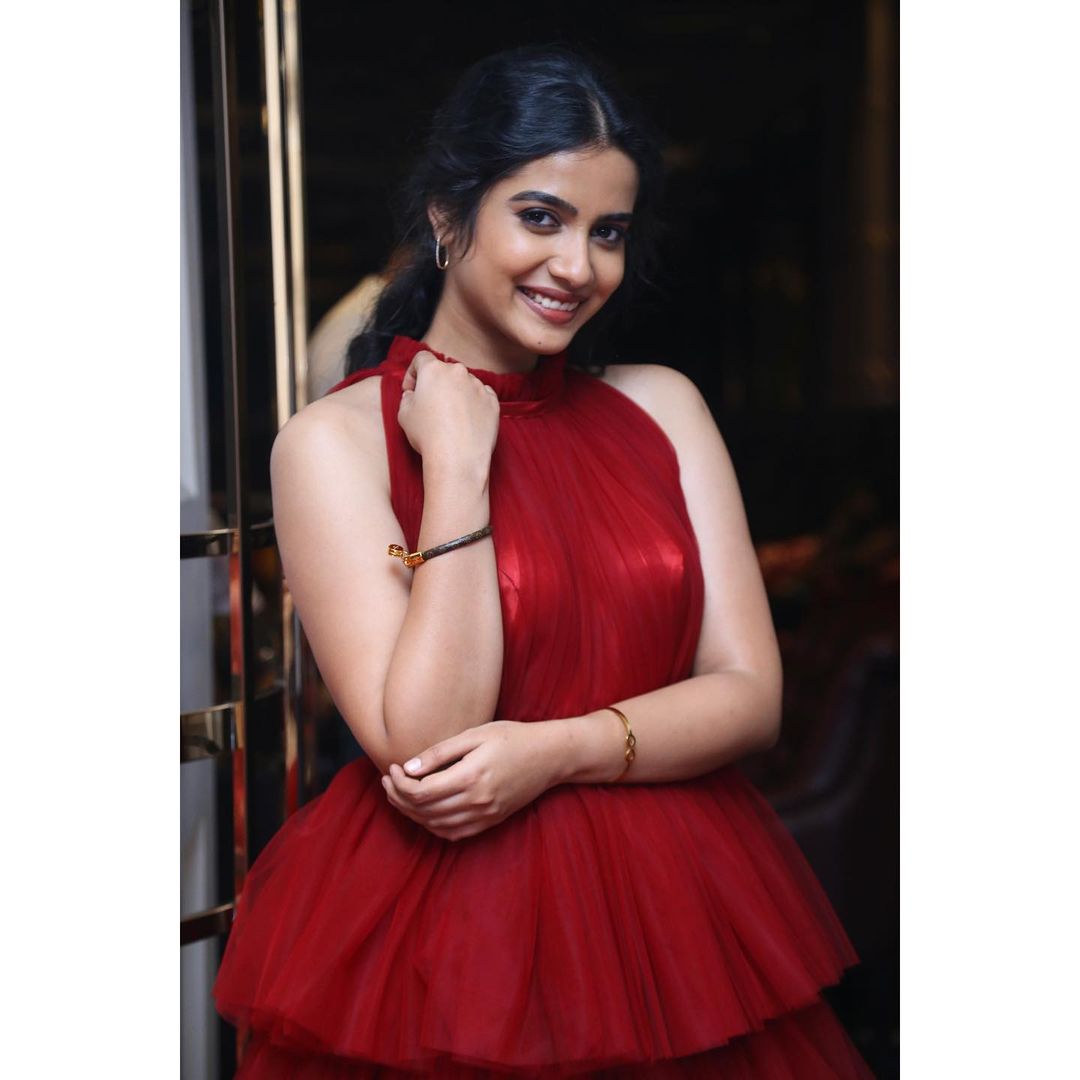 Sri Gouri Priya Reddy - Photos, Videos, Birthday, Latest News, Height ...