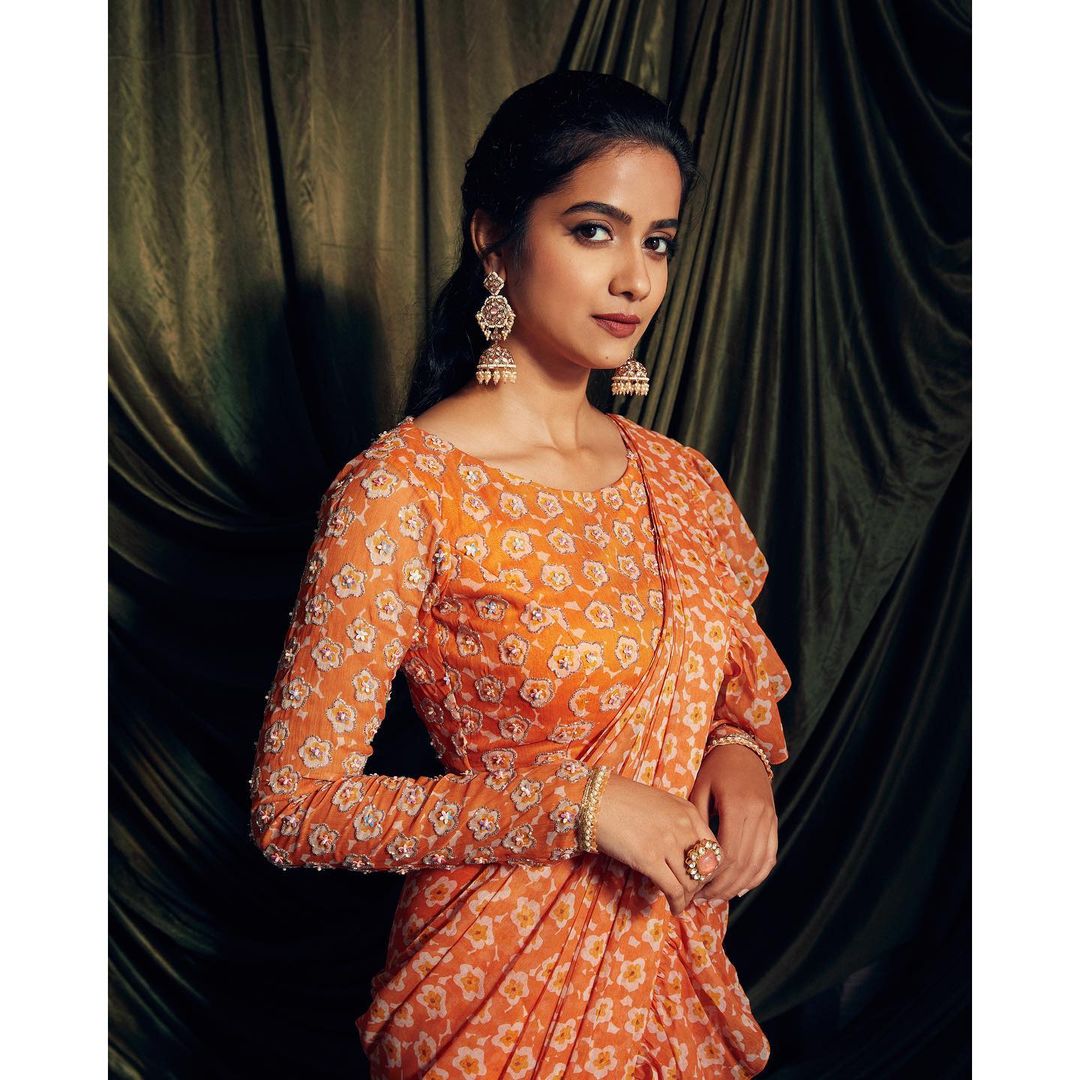 Sri Gouri Priya Reddy - Photos, Videos, Birthday, Latest News, Height ...