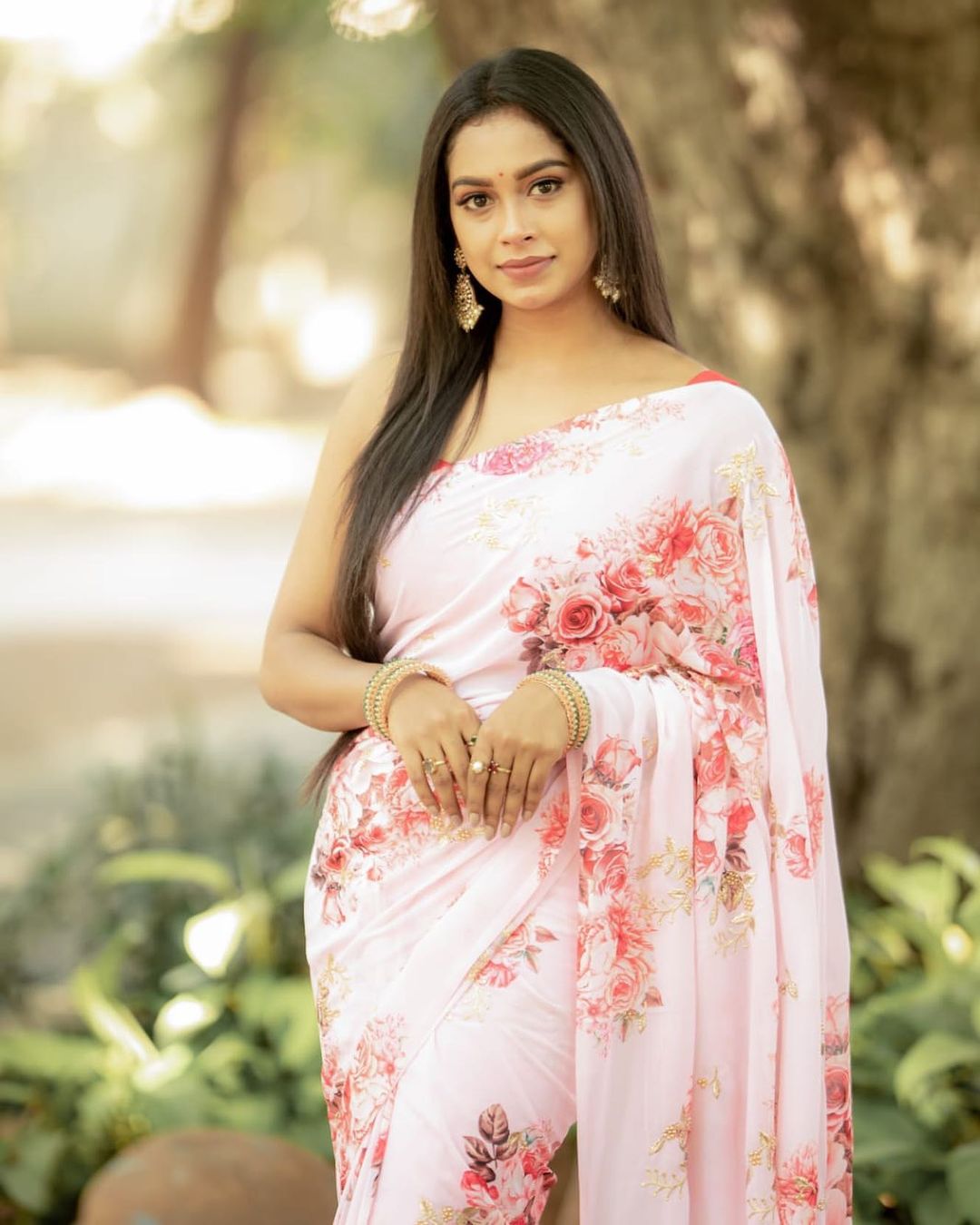 Swathi Konde - Photos, Videos, Birthday, Latest News, Height In Feet ...