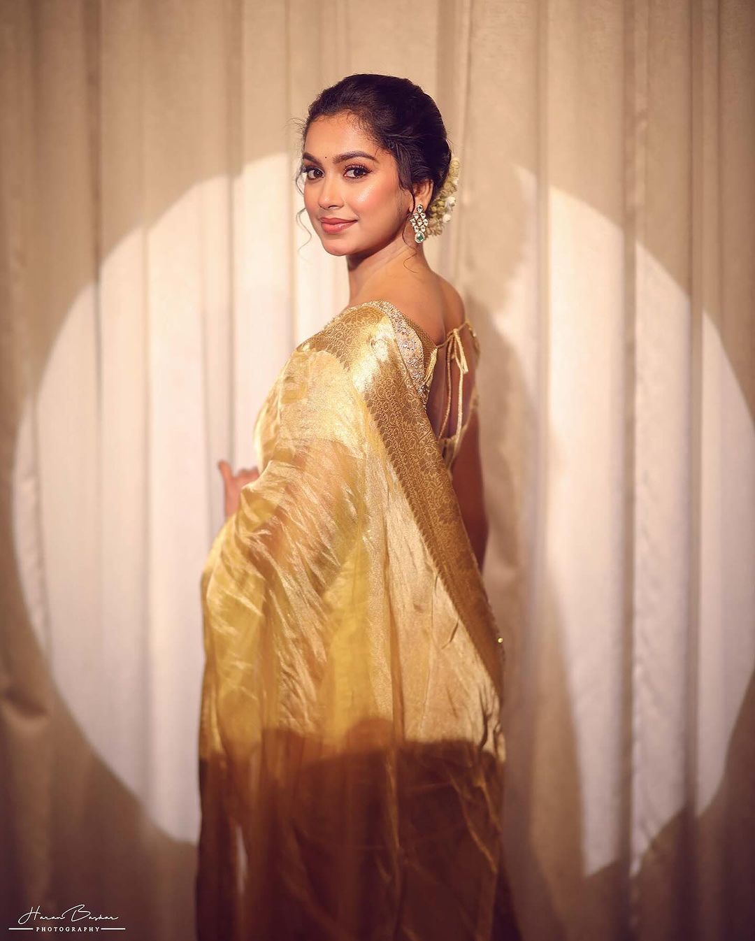 Swathi Konde - Photos, Videos, Birthday, Latest News, Height In Feet ...