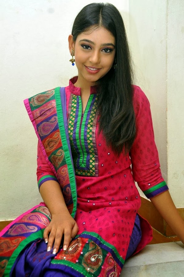 Neethi Taylor - Photos, Videos, Birthday, Latest News, Height In Feet ...