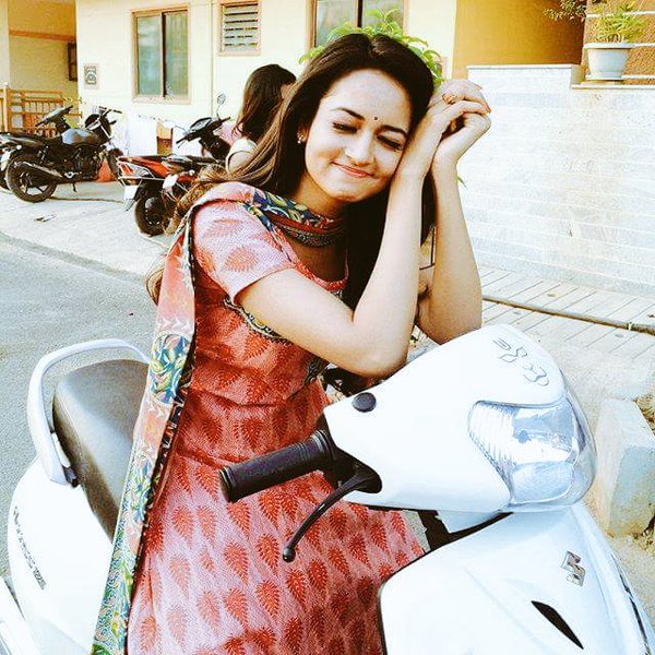 Saheba Fan Photos | Saheba Photos, Images, Pictures # 53118 - FilmiBeat