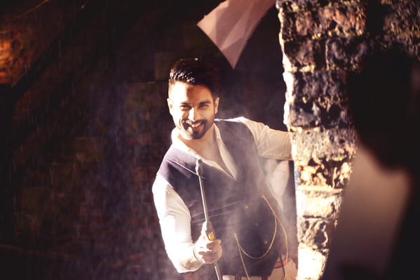 Shaandaar Movie Poster & Photos | Shaandaar Movie Location Pics ...