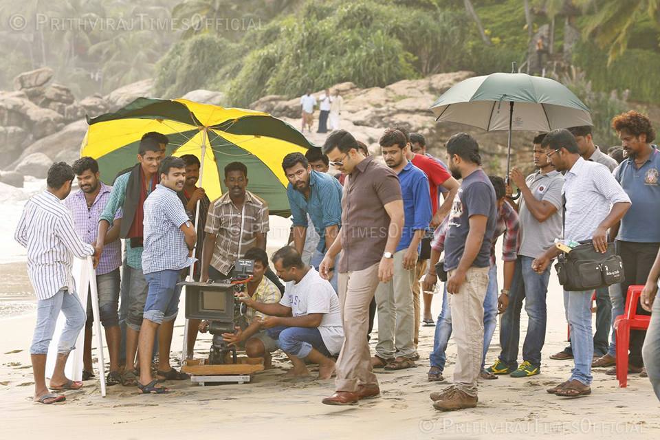 Tamaar Padaar Fan Photos | Tamaar Padaar Photos, Images, Pictures ...