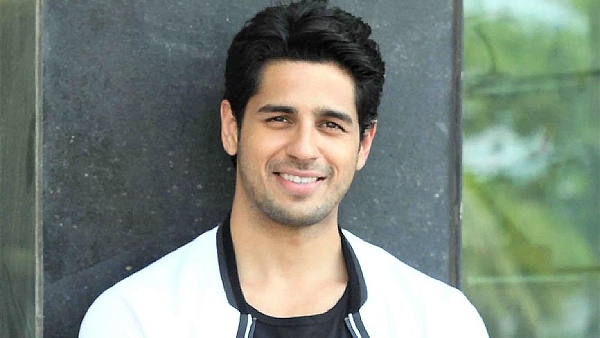 Bollywood Super Stars Height: Height Of Popular Bollywood Actors ...