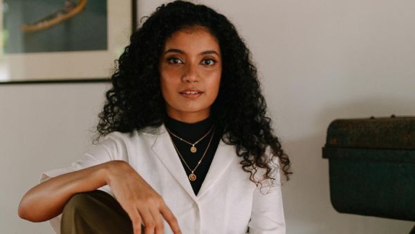 From Classic Elegance to Modern Chic: Unveiling Kalki Actress Anna Ben ...