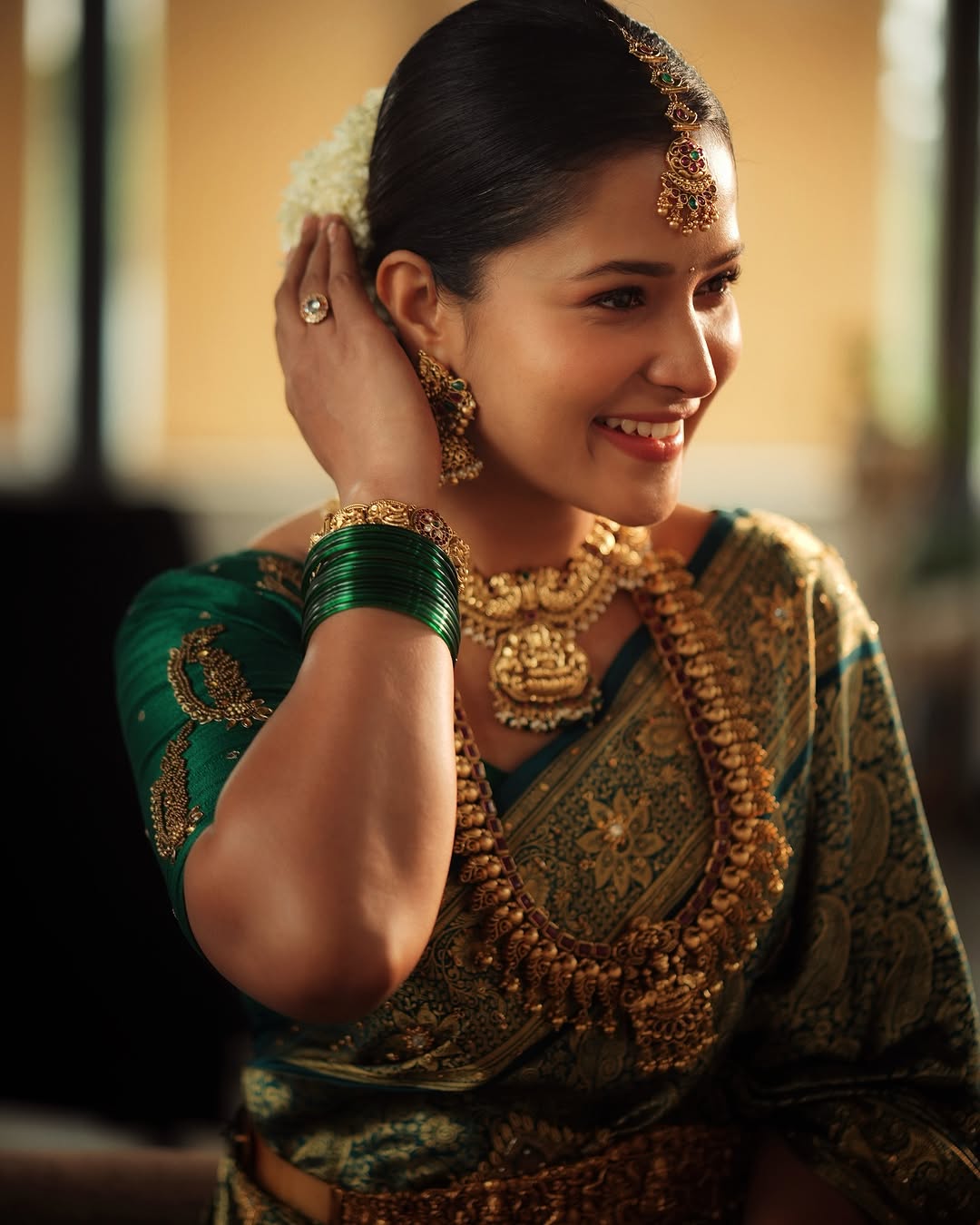 50+ Popular Kannada Actresses Name With Photos | 50+ Famous Kannada ...