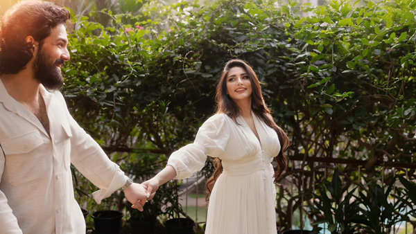 Akhil Akkineni Engaged to Zainab Ravdjee: Know Her Background and Link ...