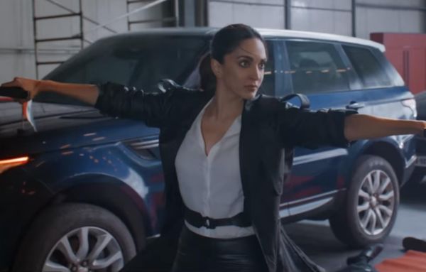 These Bollywood Divas Nailed Powerful Action Roles | Before Alia Bhatt ...