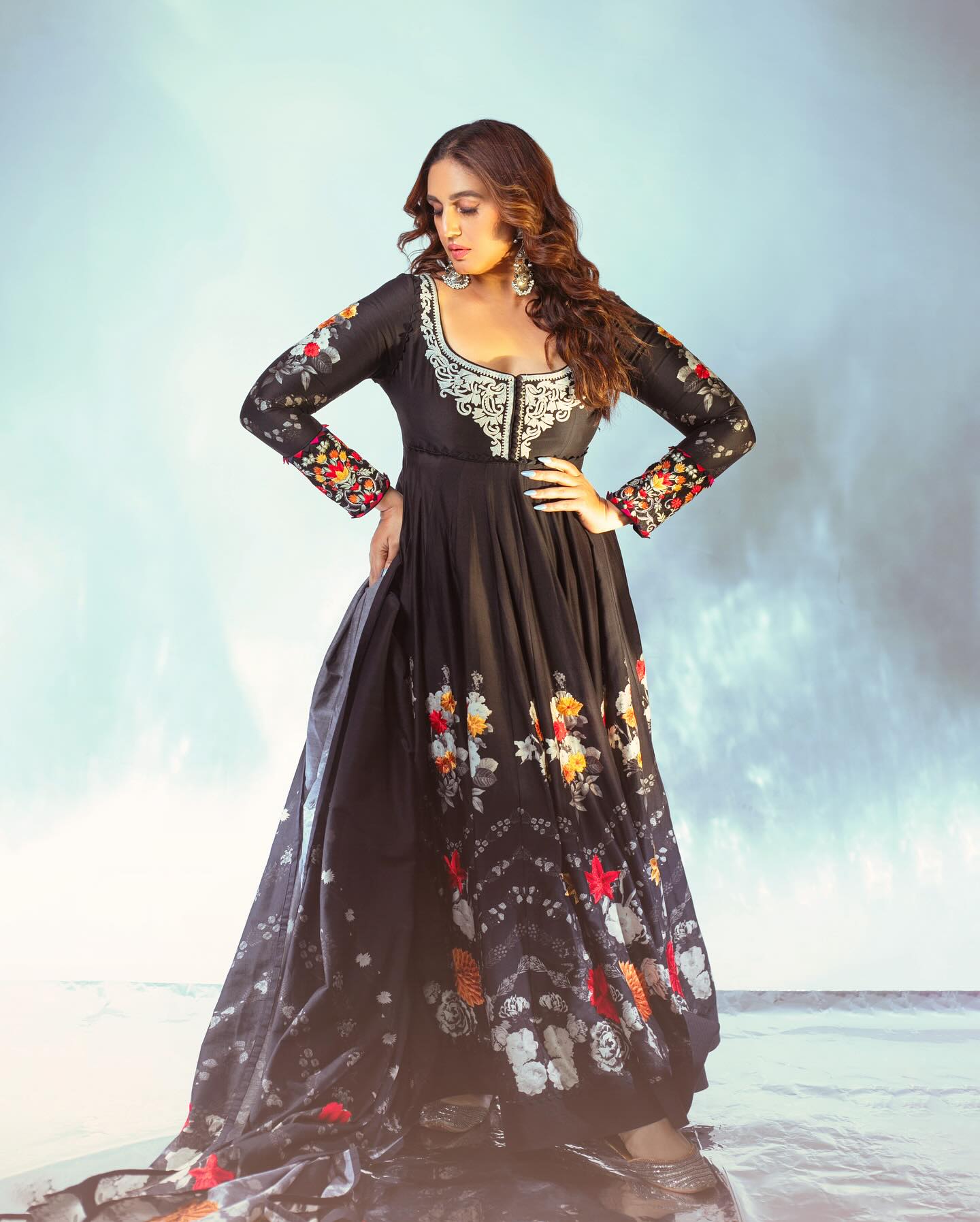 Huma Qureshi Suit Sets | Huma Qureshi Indian Outfits For Wedding | Huma ...