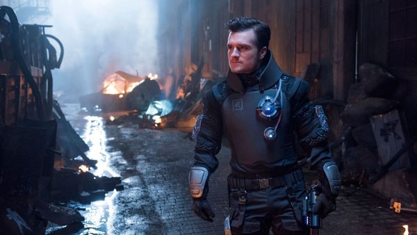 Future Man (English) on Netflix: Release Date, Cast, and Review Summary ...