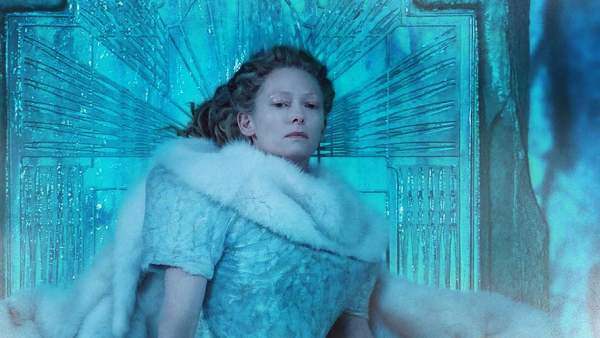 Hollywood's Best Witches: Actresses Who Defined Magical Roles ...