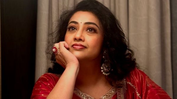 Meena Turns 49: 7 Lesser-Known Facts About the South Indian Eye Beauty ...