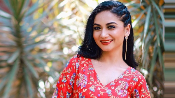 30 ವರ್ಷವಾದರೂ ಮದುವೆಯಾಗದ ಕಿರುತೆರೆ ನಟಿಯರ ಪಟ್ಟಿ | Unmarried Kannada Serial ...